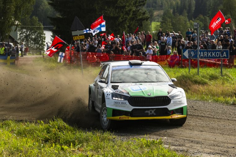 La Toyota GR Yaris Rally2 è pronta per il 2024 ed esce allo scoperto ...