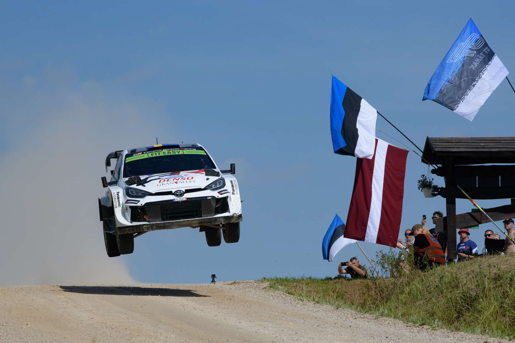 WRC - Estonia 2025: Solberg trionfa tra le lacrime, Tänak nuovo leader ...